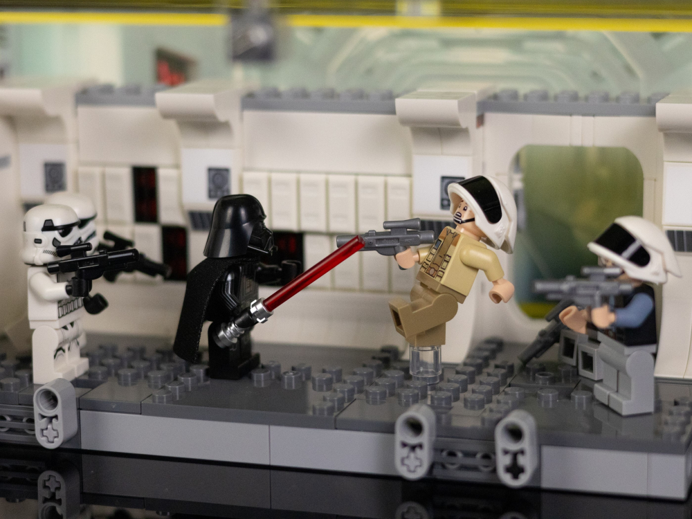 SPECIAL EDITION - LEGO® Star Wars™ Boarding the Tantive IV™ (75387 ...