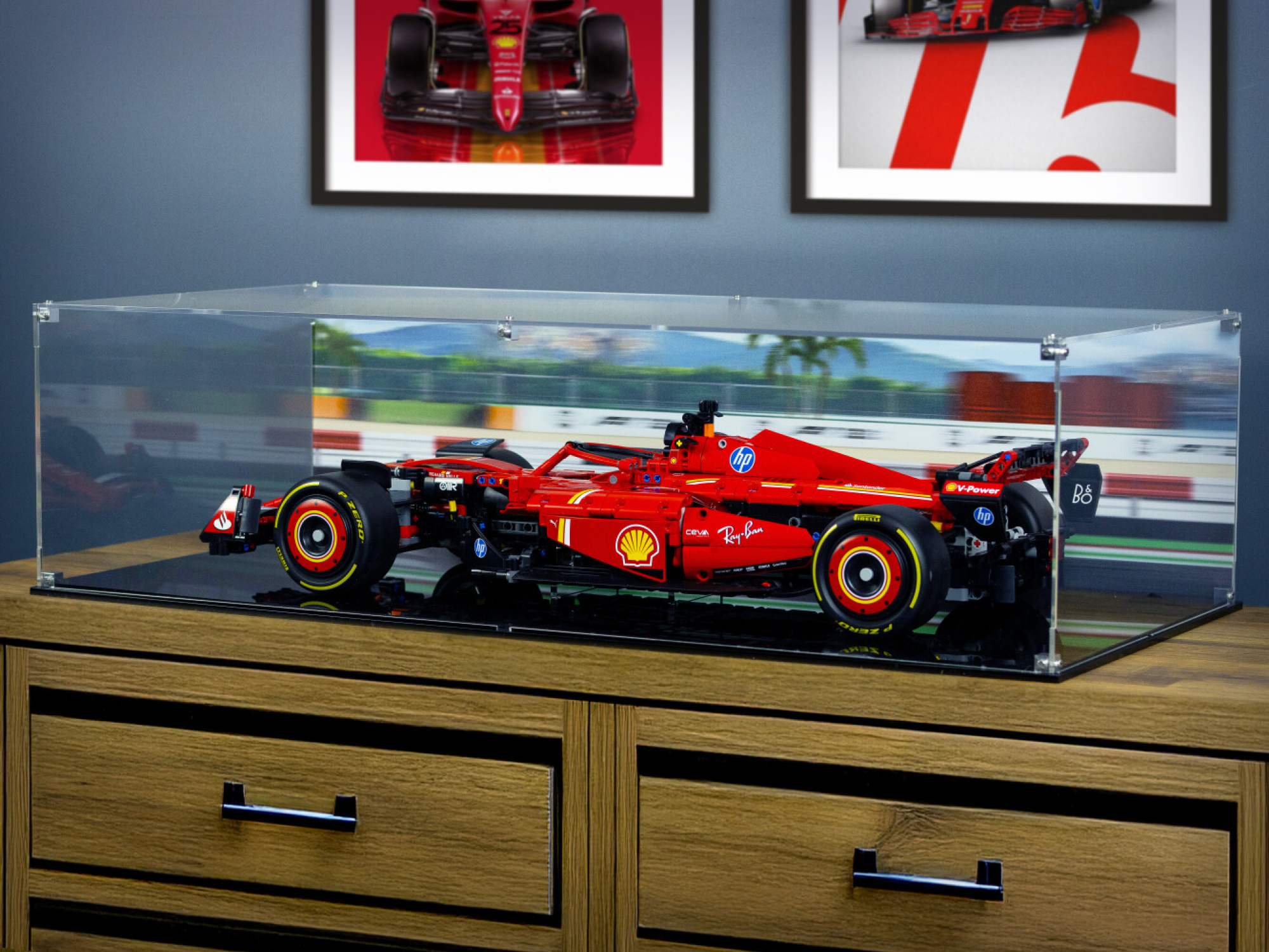 LEGO® Ferrari SF-24 F1 Car (42207) Display Case