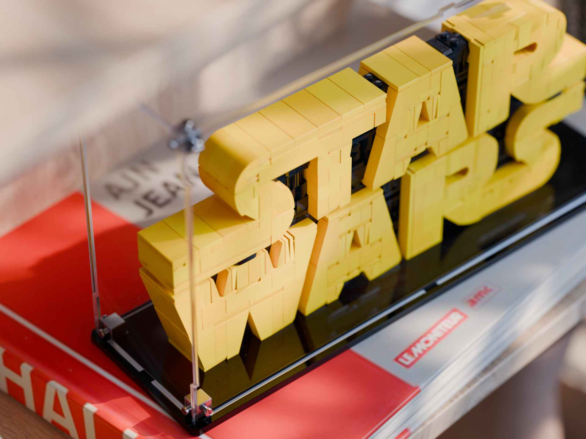 LEGO® Brick-Built Star Wars™ Logo (75407) Display Case