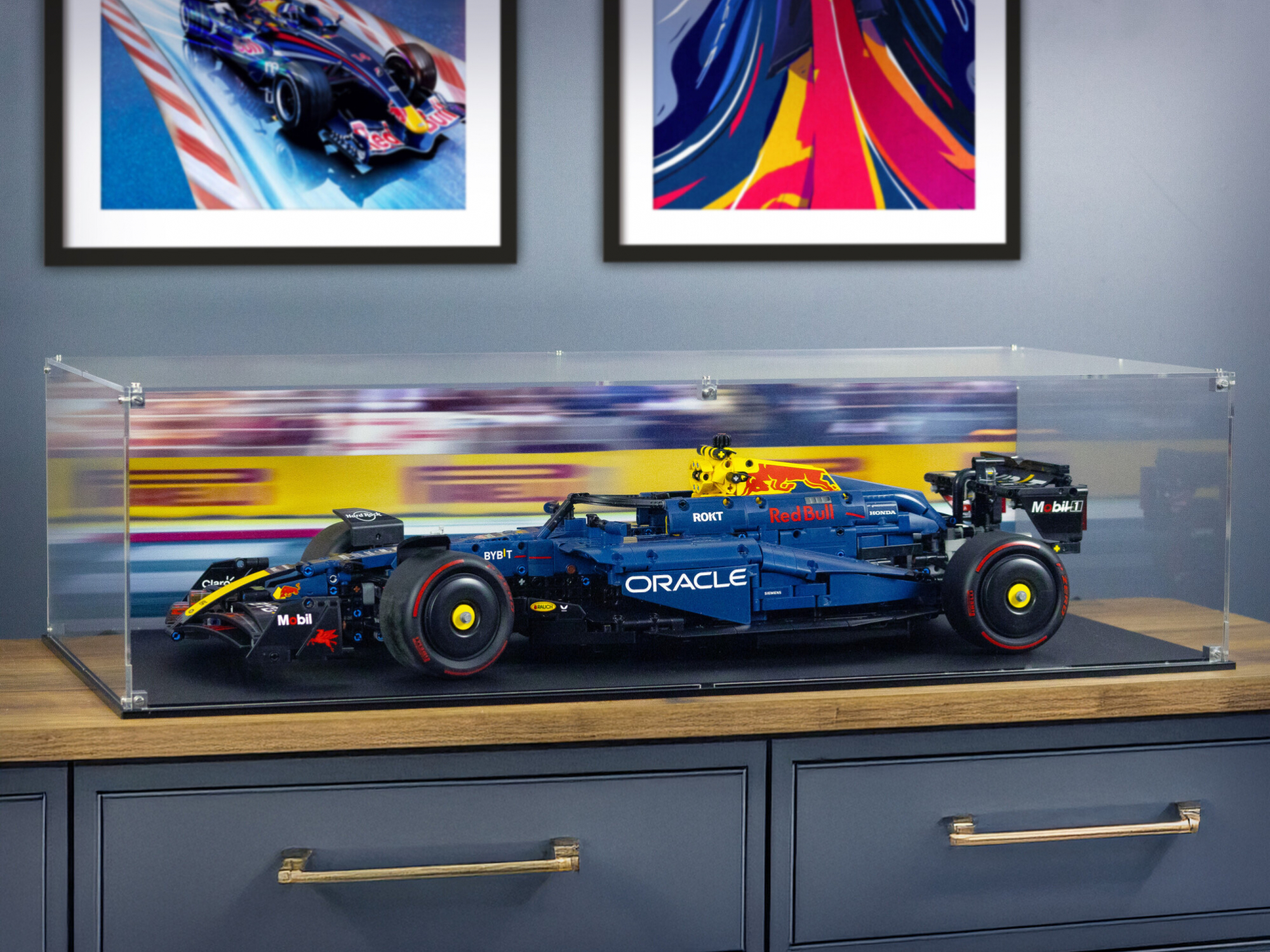 LEGO® Oracle Red Bull Racing RB20 F1 Car (42206) Display Case