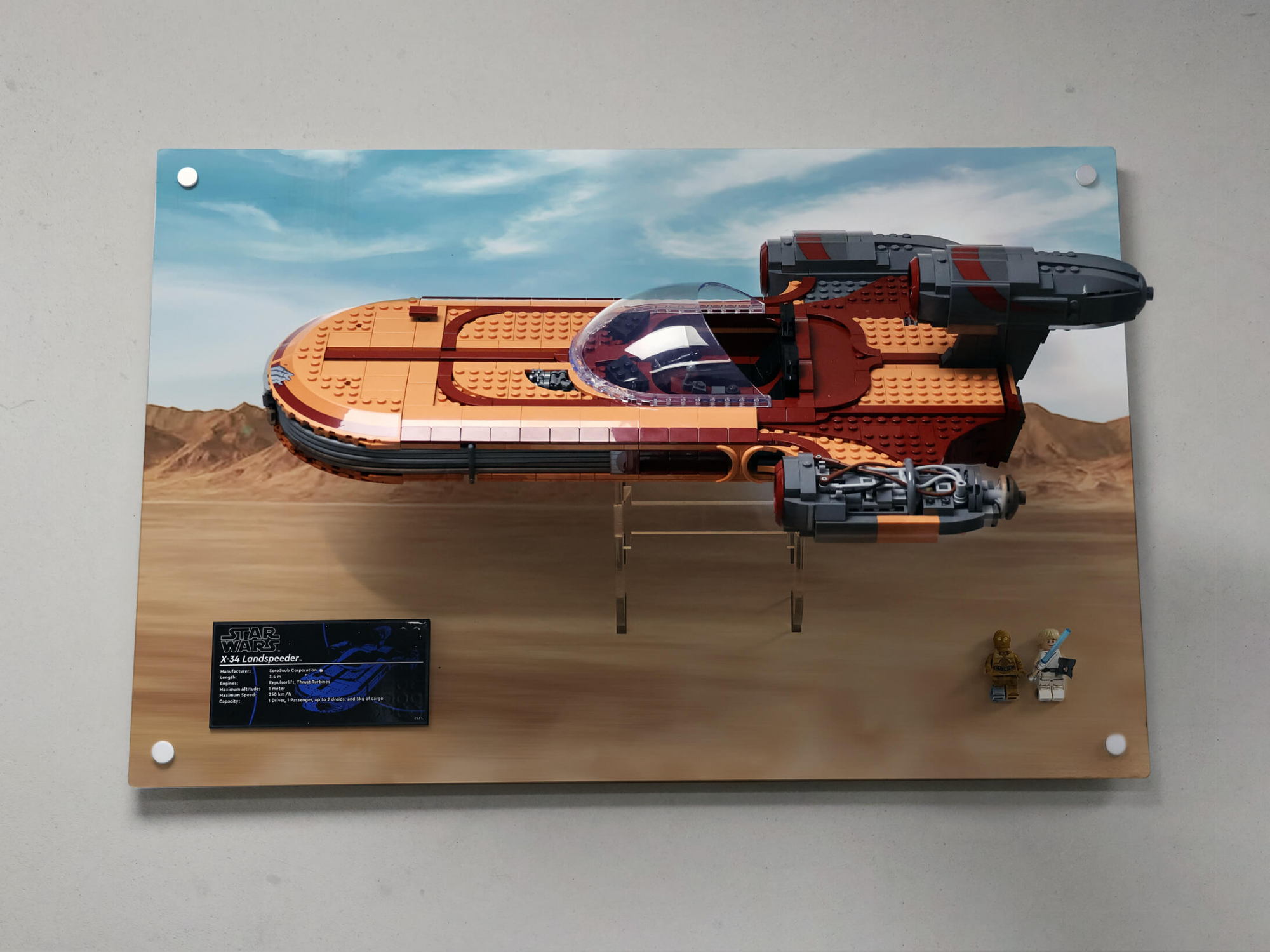 LEGO® UCS Luke Skywalkers Landspeeder Wall Art Mount (75341)