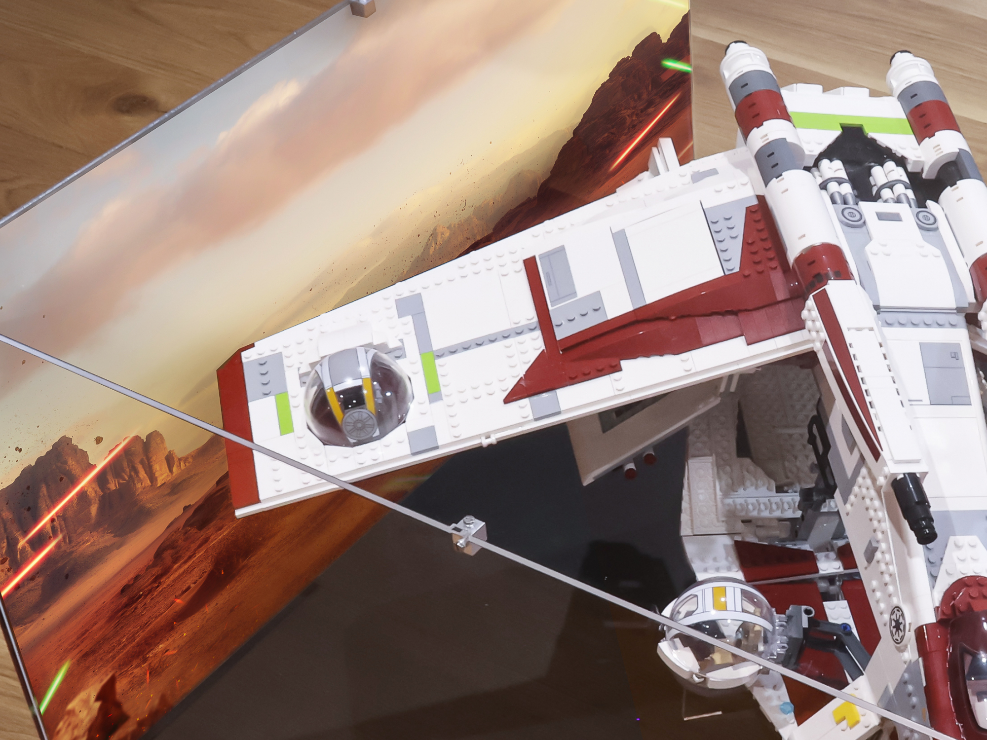 LEGO® UCS Republic Gunship Display Case (75309)