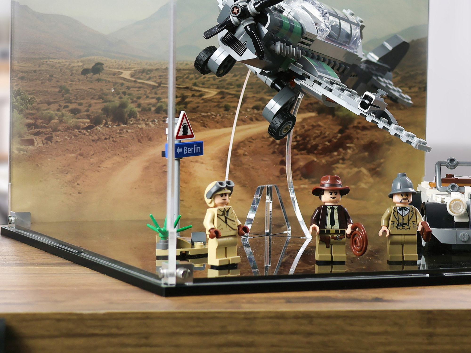 LEGO® Indiana Jones™ Fighter Plane Chase (77012) Display Case