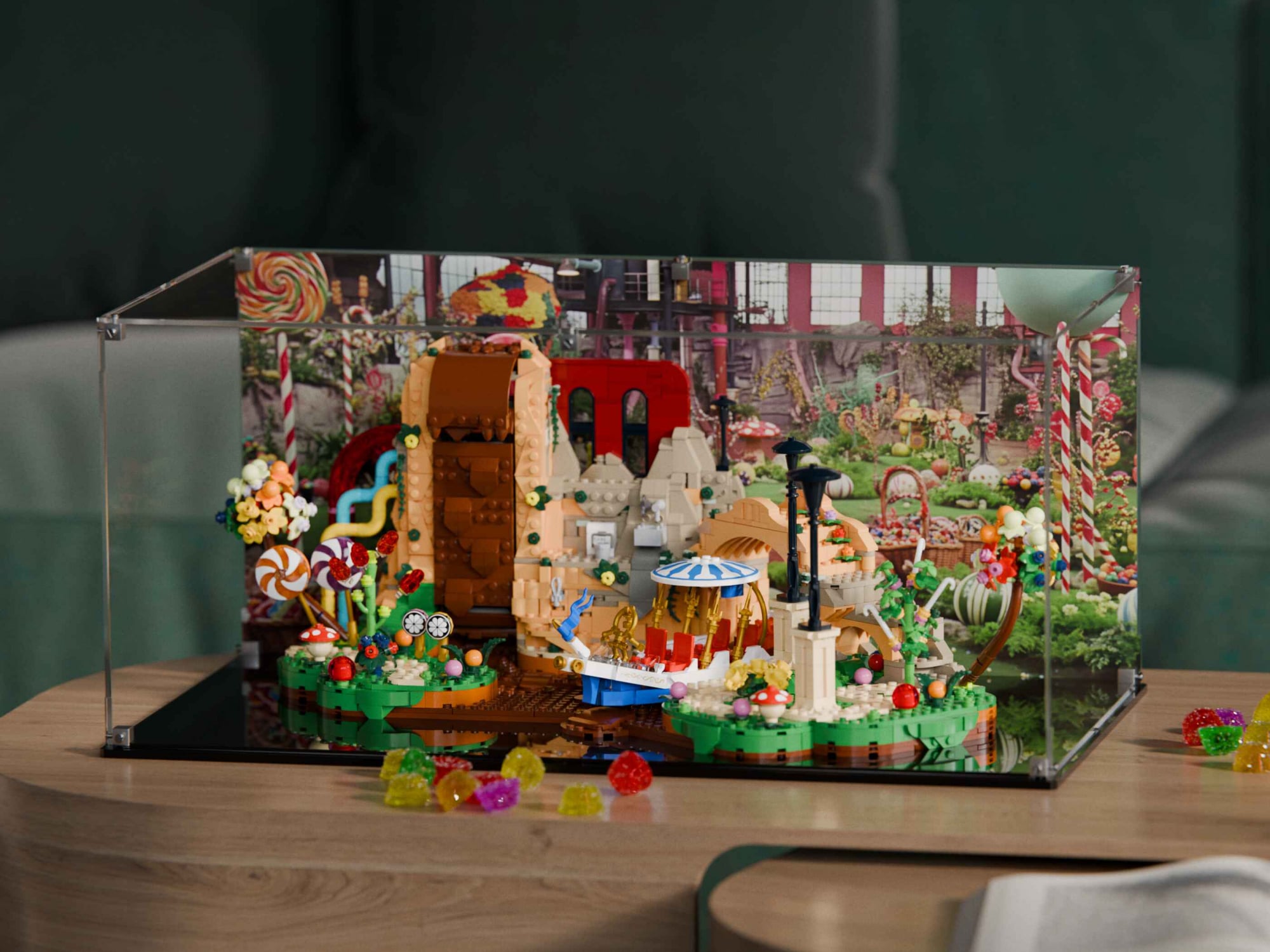 LEGO® Willy Wonka & the Chocolate Factory (21360) Display Case