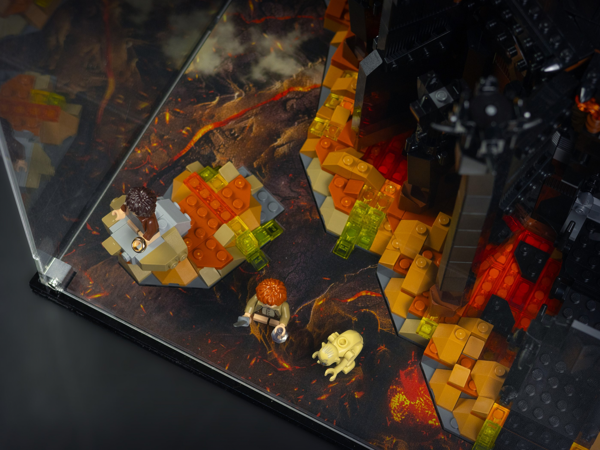 LEGO® The Lord of the Rings: Barad-dûr™ (10333) Display Case
