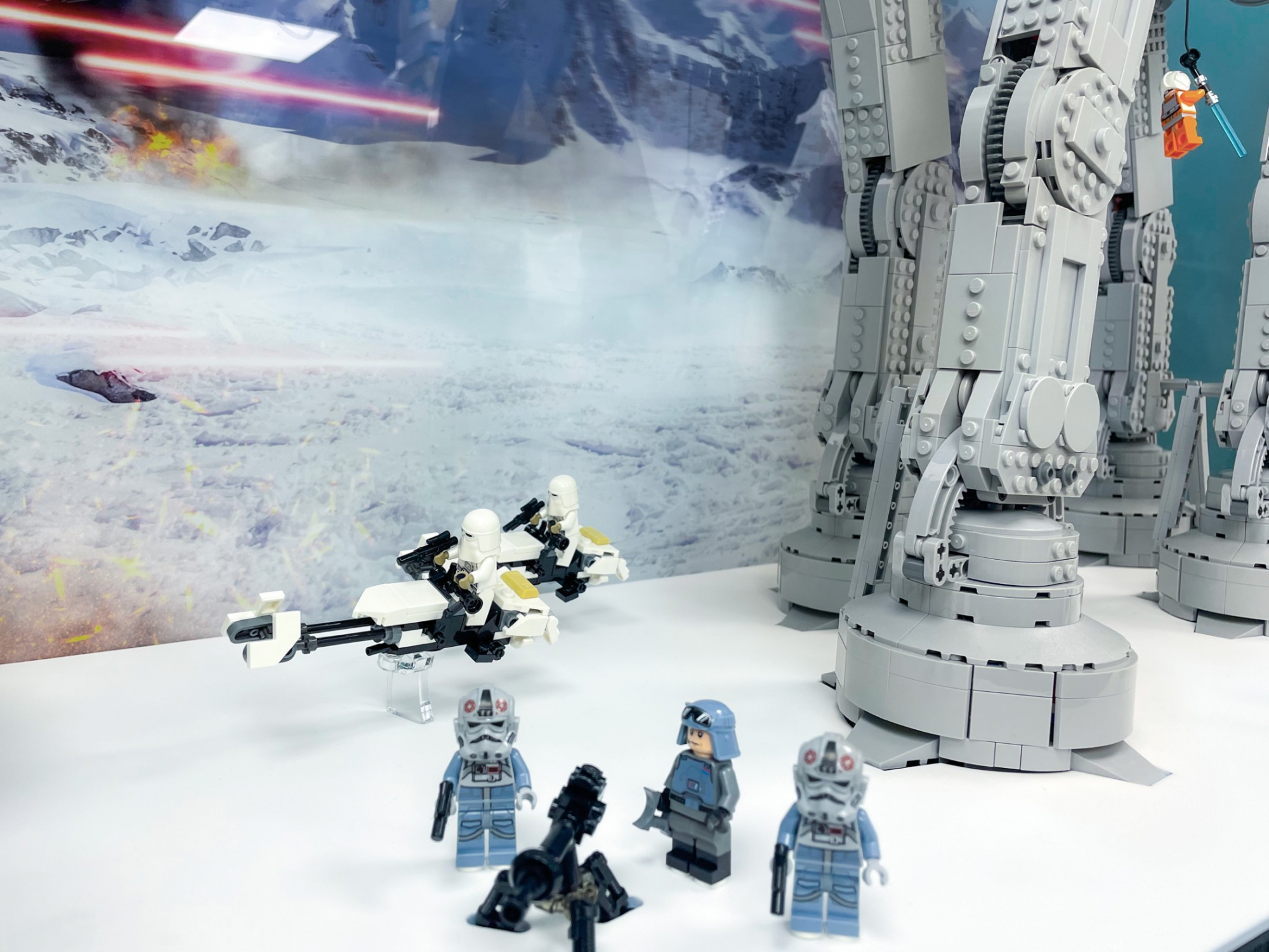 LEGO® UCS AT-AT Display Case (75313)