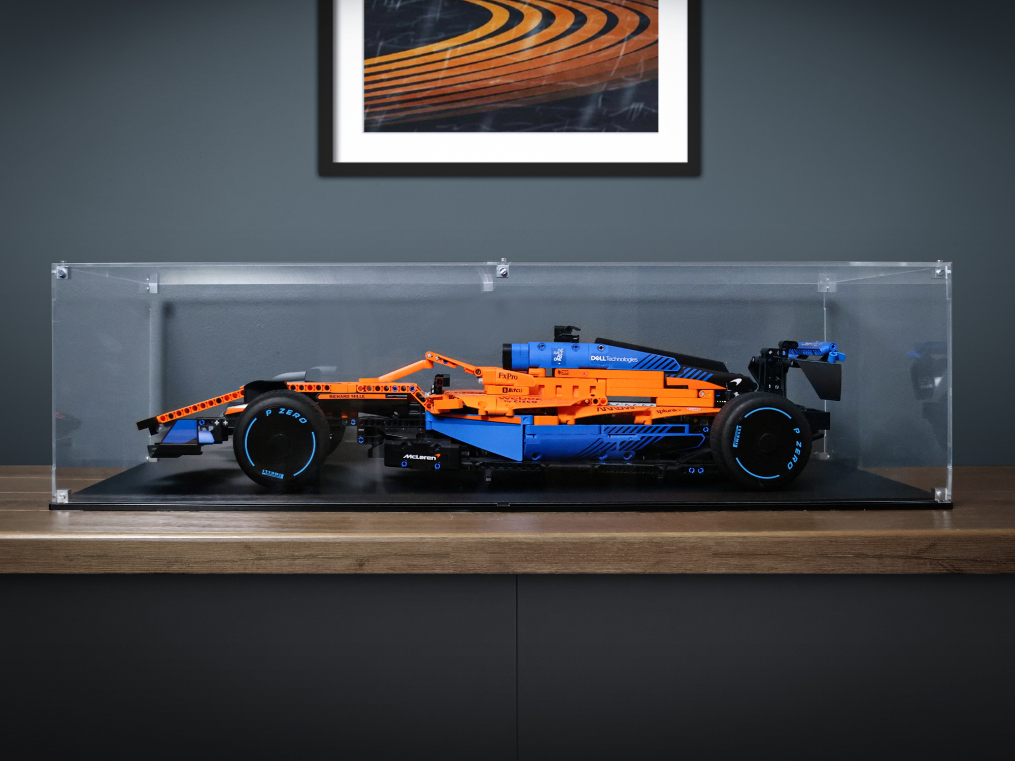 LEGO® McLaren Formula 1™ Race Car Display Case (42141)