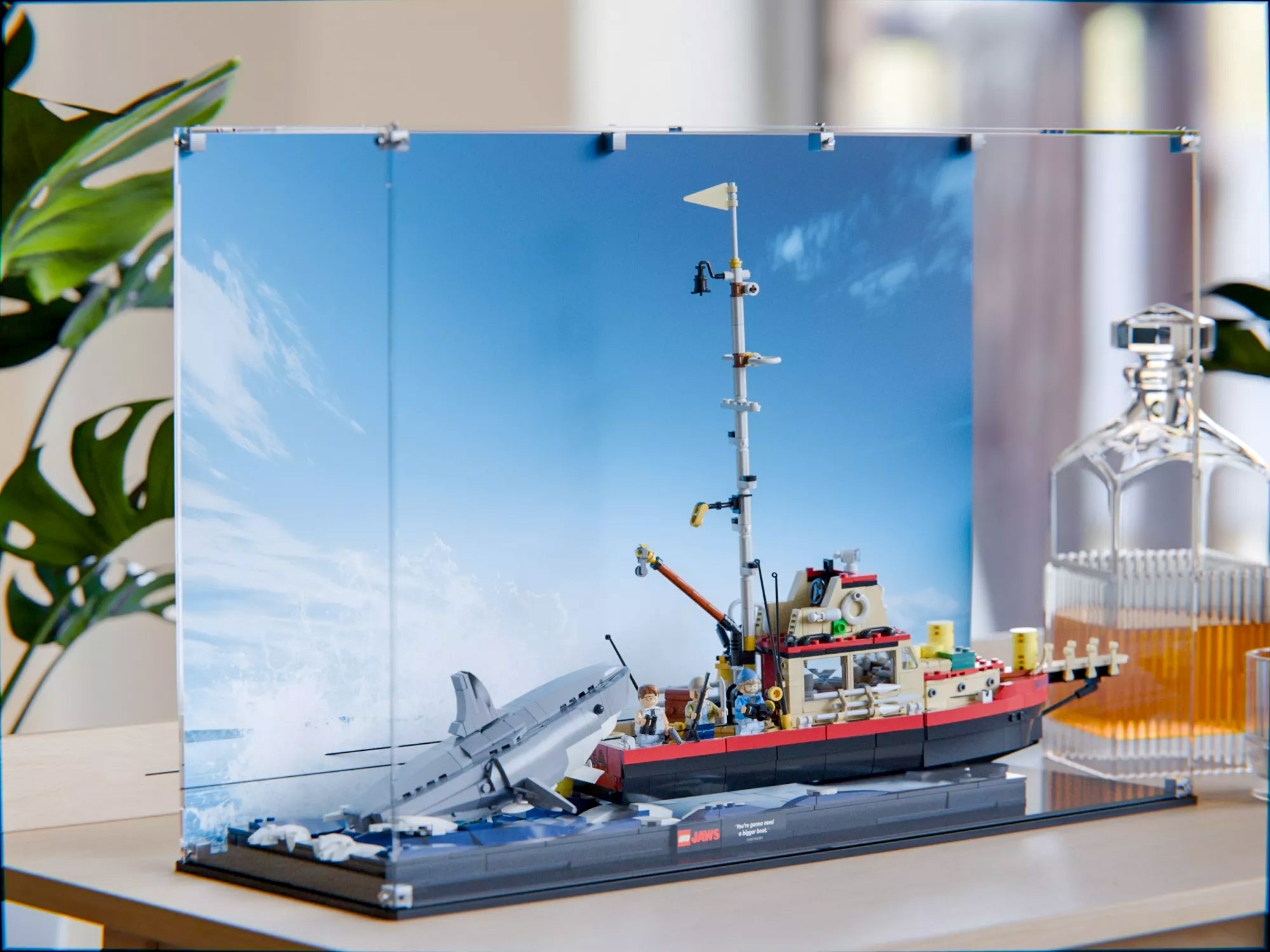 LEGO® Jaws (21350) Display Case