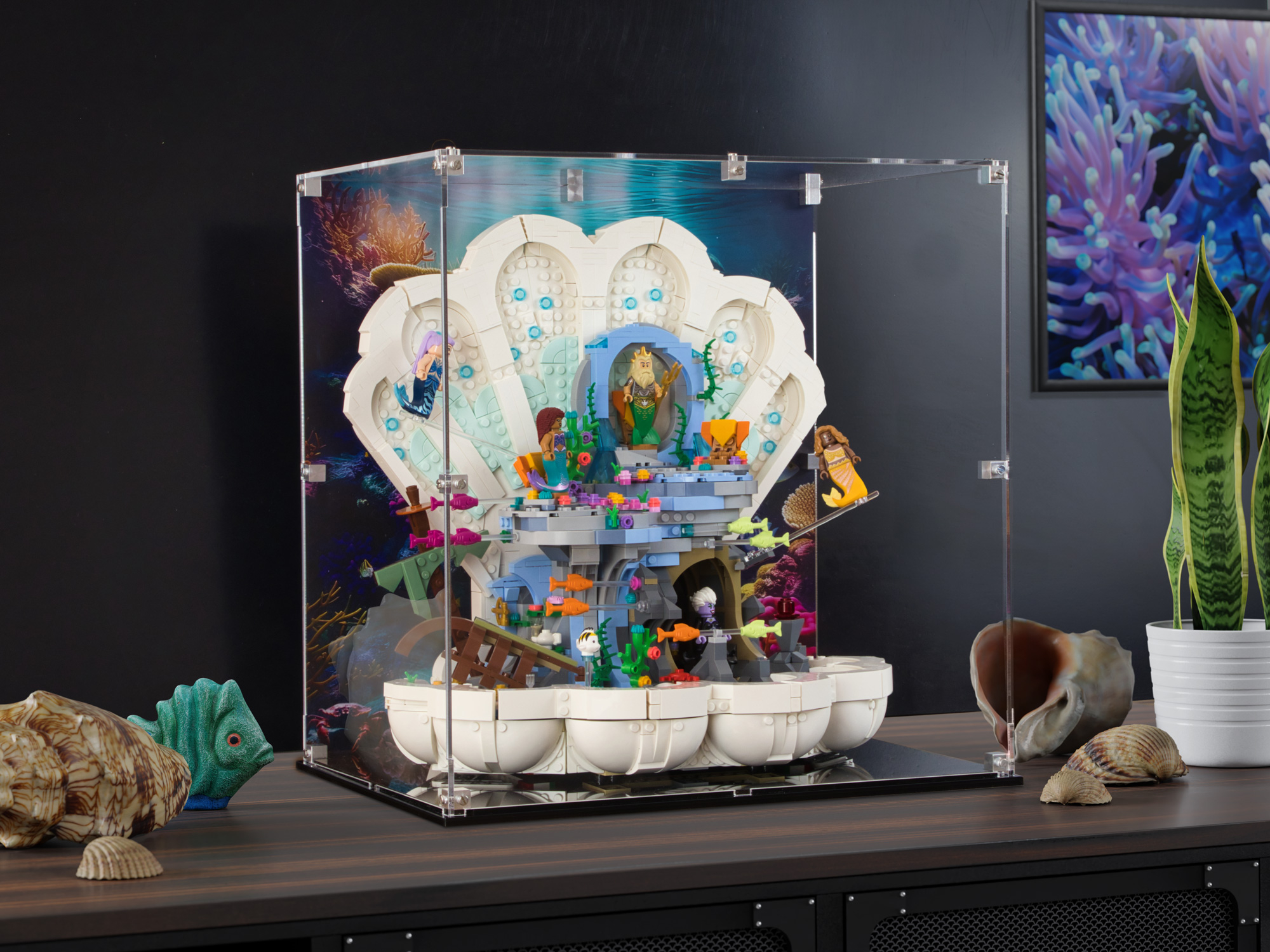 LEGO® Disney The Little Mermaid Royal Clam Shell (43225) Display Case