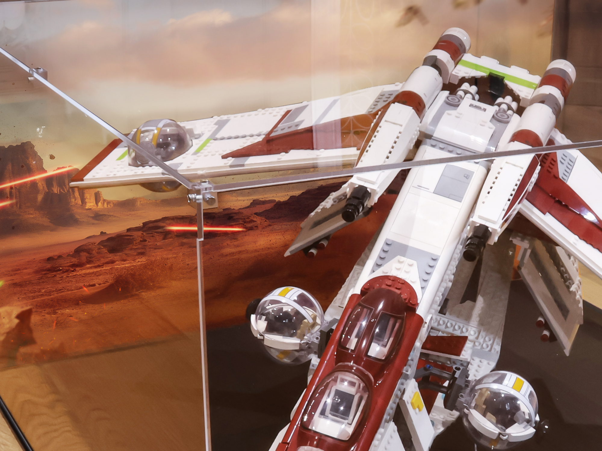 LEGO® UCS Republic Gunship Display Case (75309)