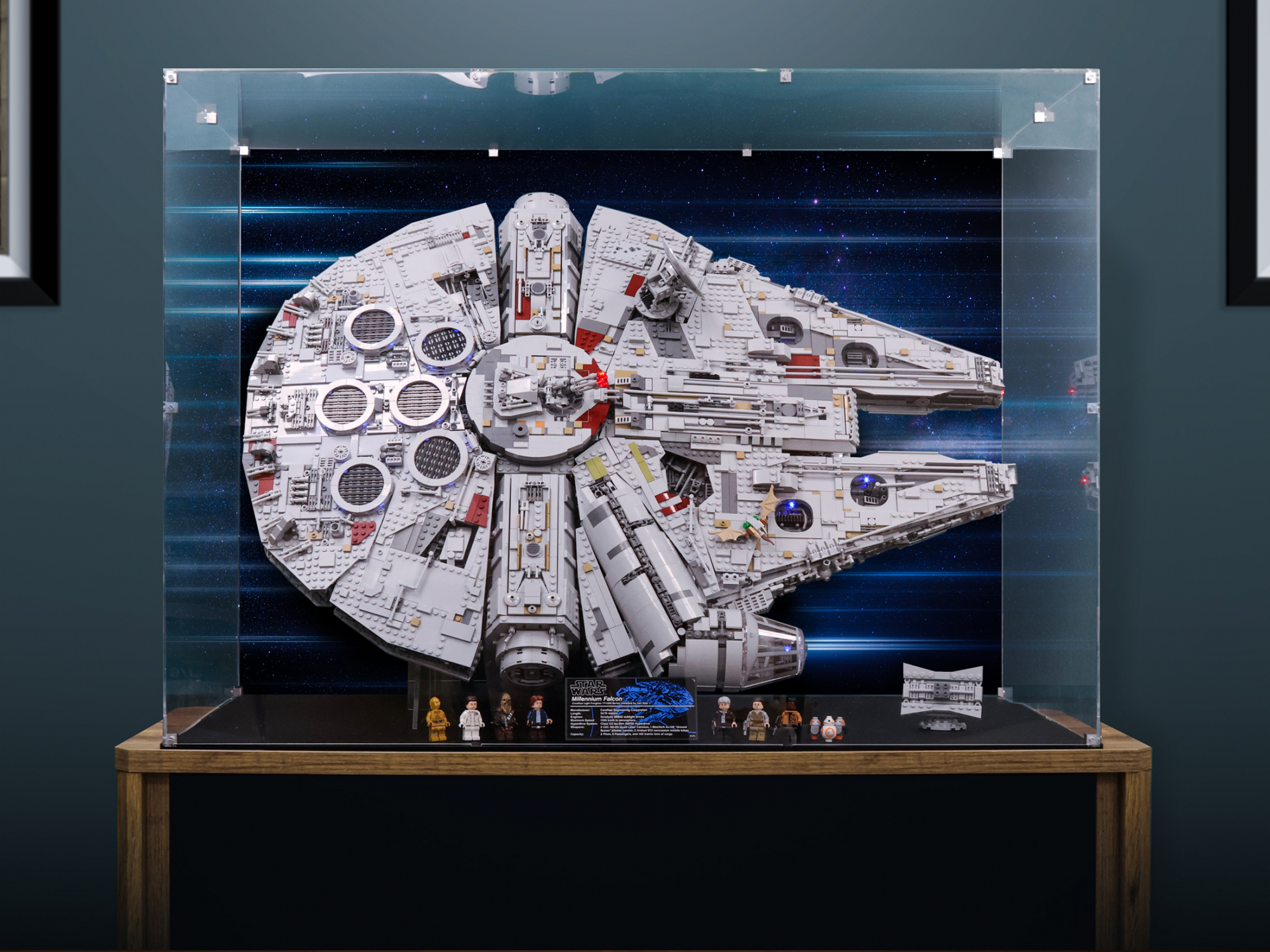 LEGO UCS Millennium Falcon Display Case (75192)