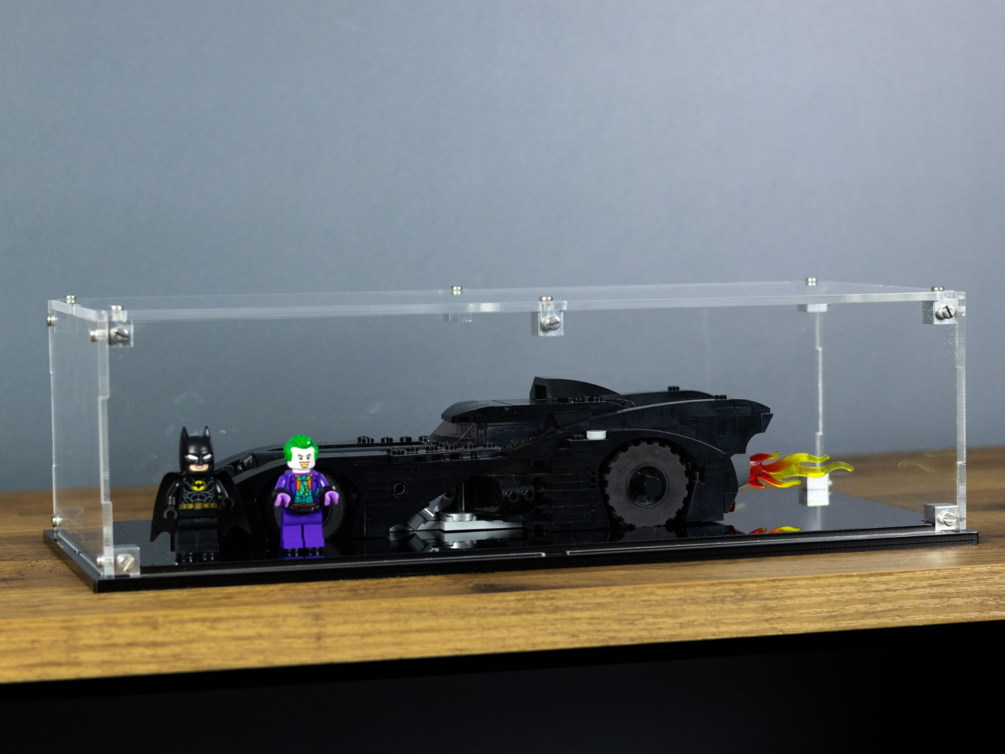 LEGO® Batmobile™: Batman™ vs. The Joker™ Chase (76224) Display Case