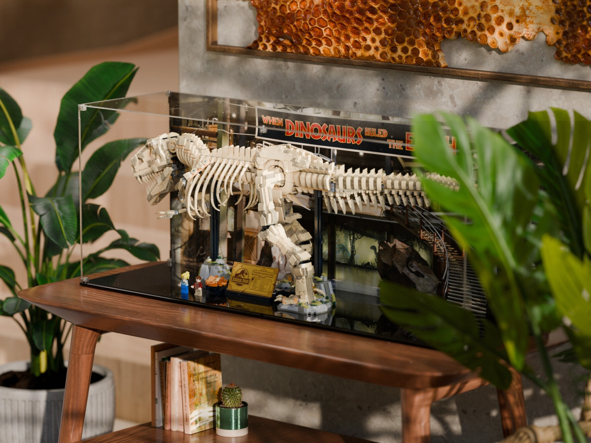 LEGO® Dinosaur Fossils: T-Rex (76968) Display Case