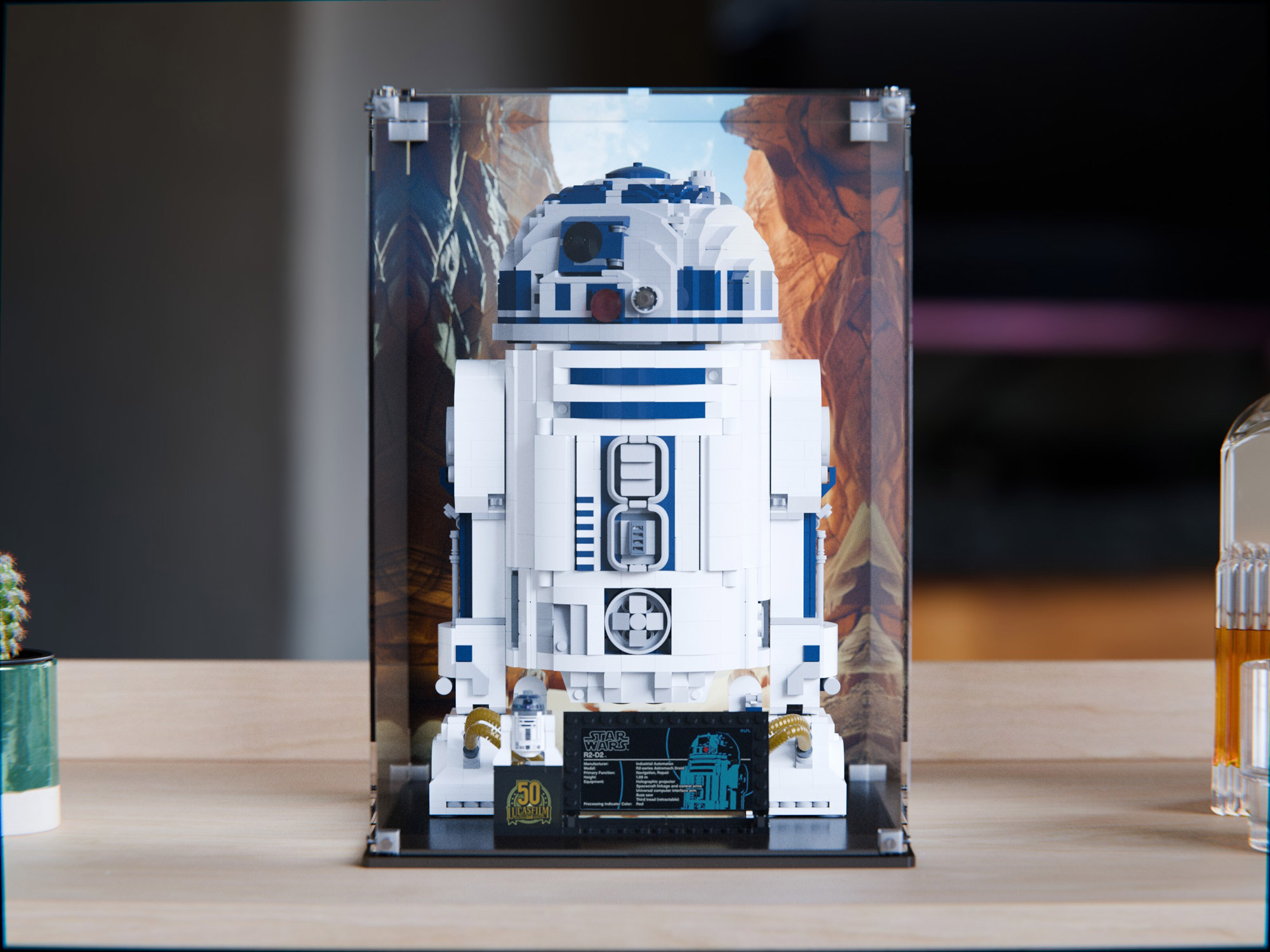LEGO® UCS R2-D2 Display Case (75308)
